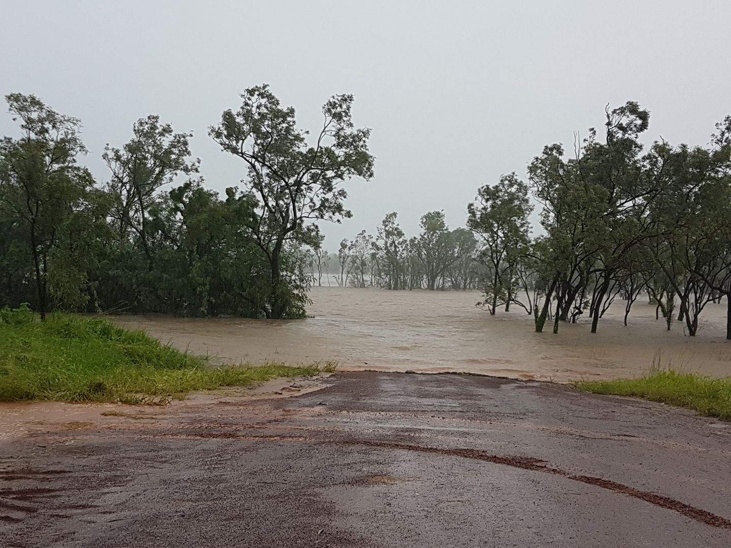 Ex-Tropical Cyclone Alfred makes landfall, weakens to tropical low ...