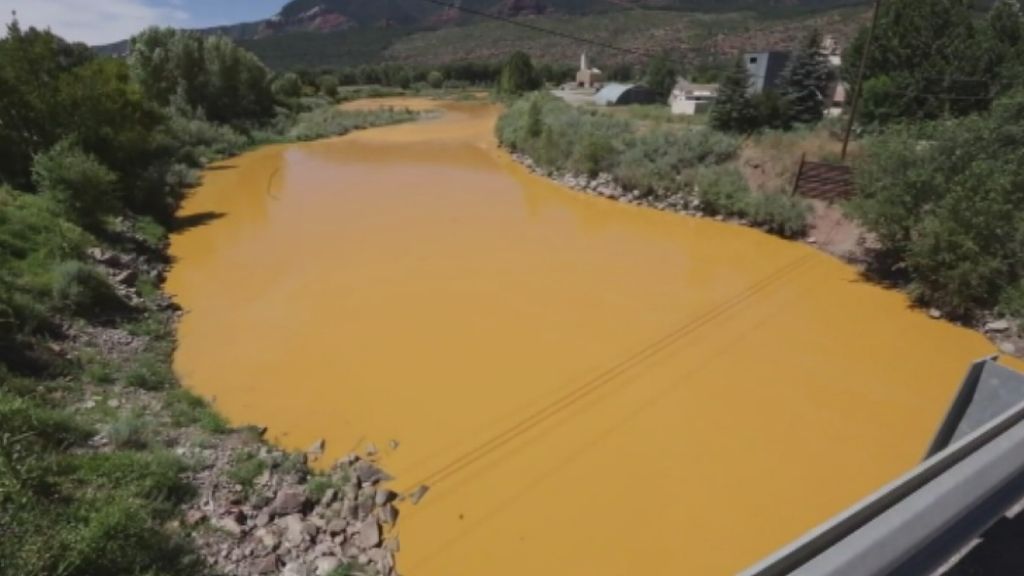 EPA team spills millions of litres of waste water into Colorado river ...