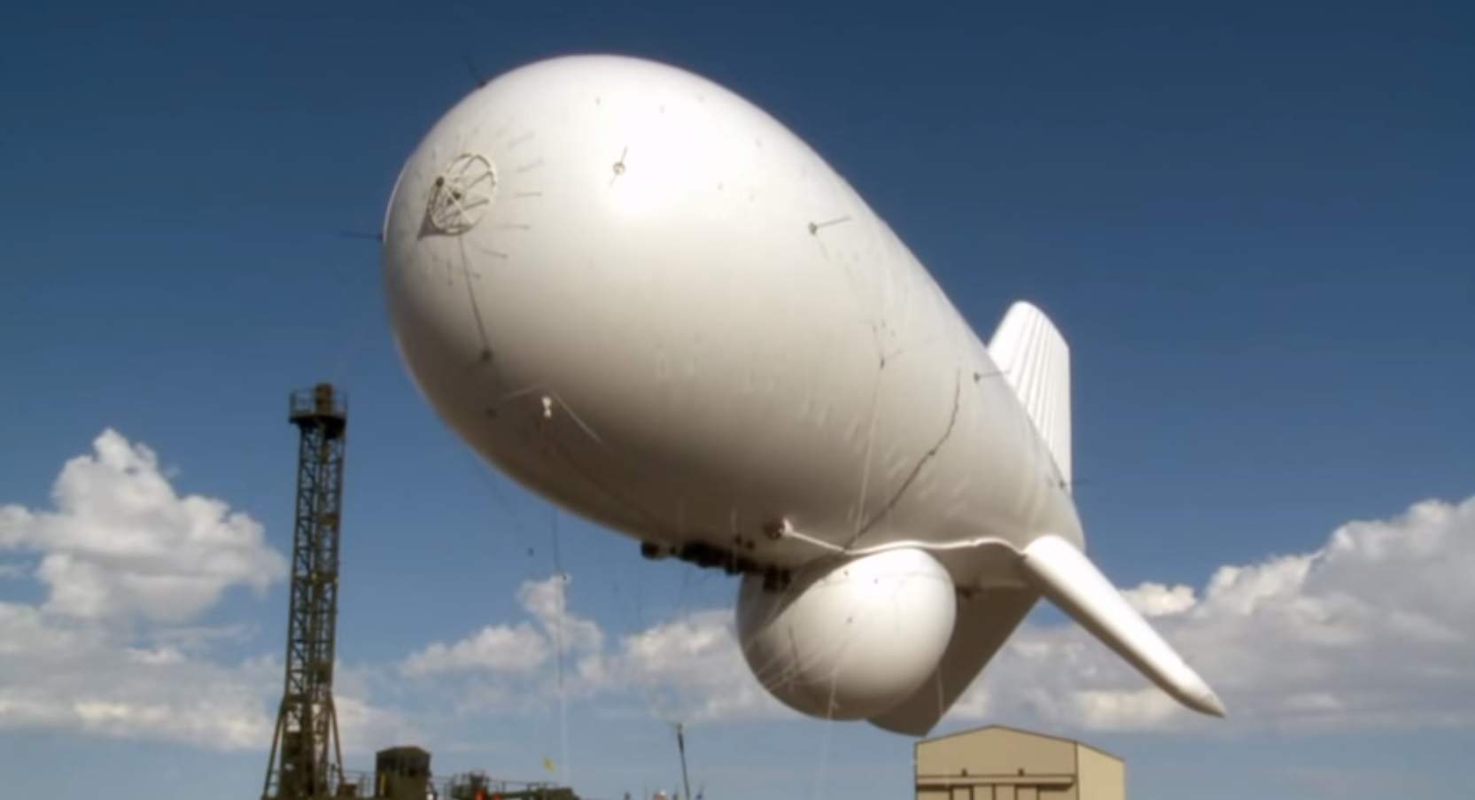 Runaway military blimp causes power outages in US - ABC News