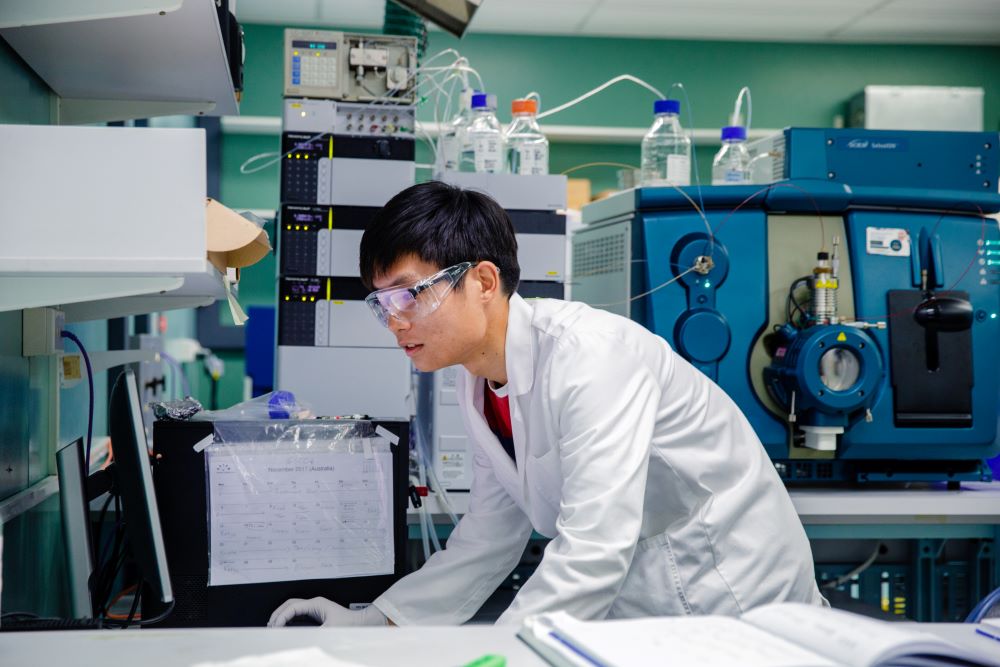 'I've handled your poo-poo and your wee-wee' - ABC listen