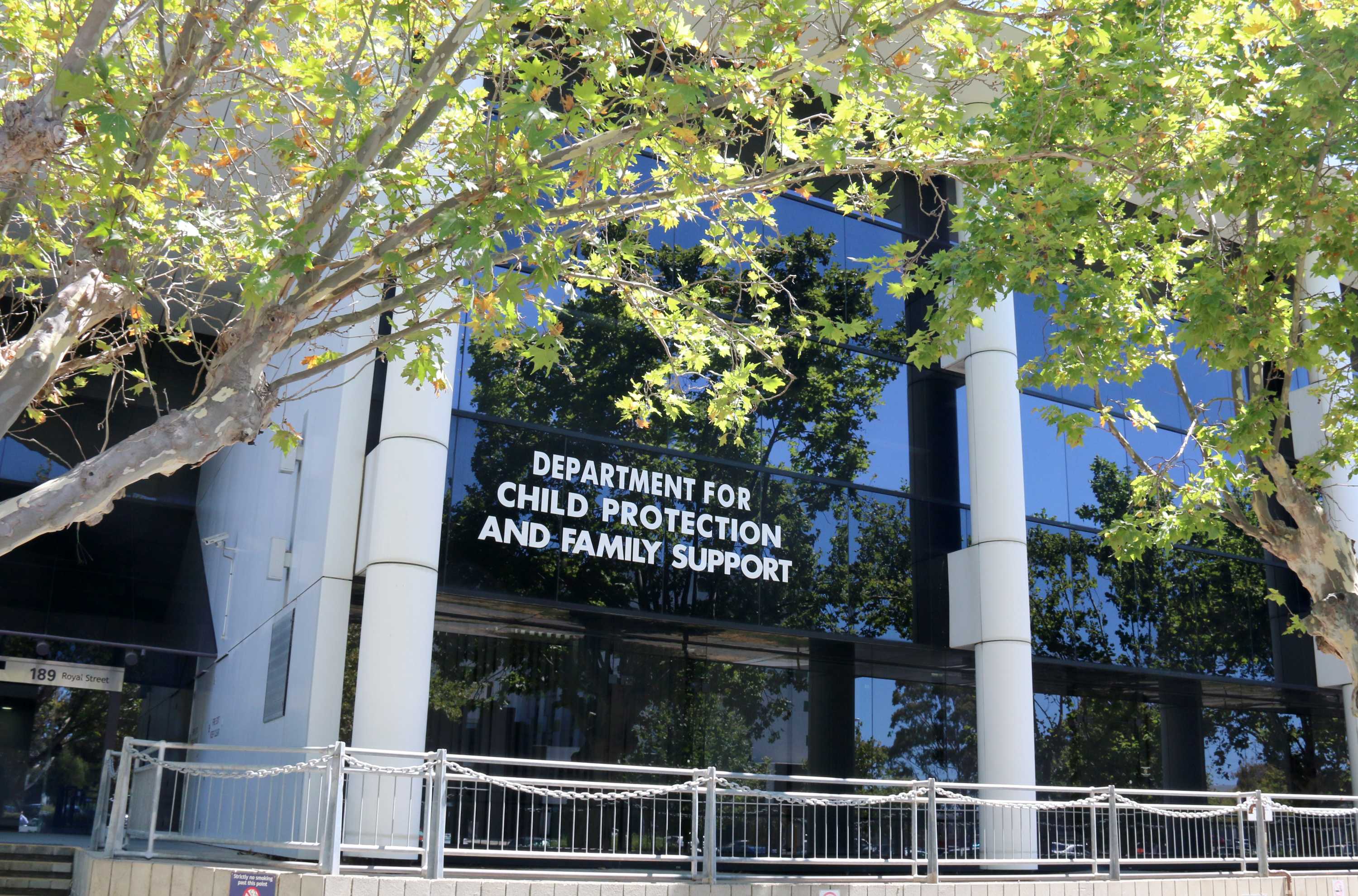 Perth mum avoids immediate jail term for snatching own children from ...