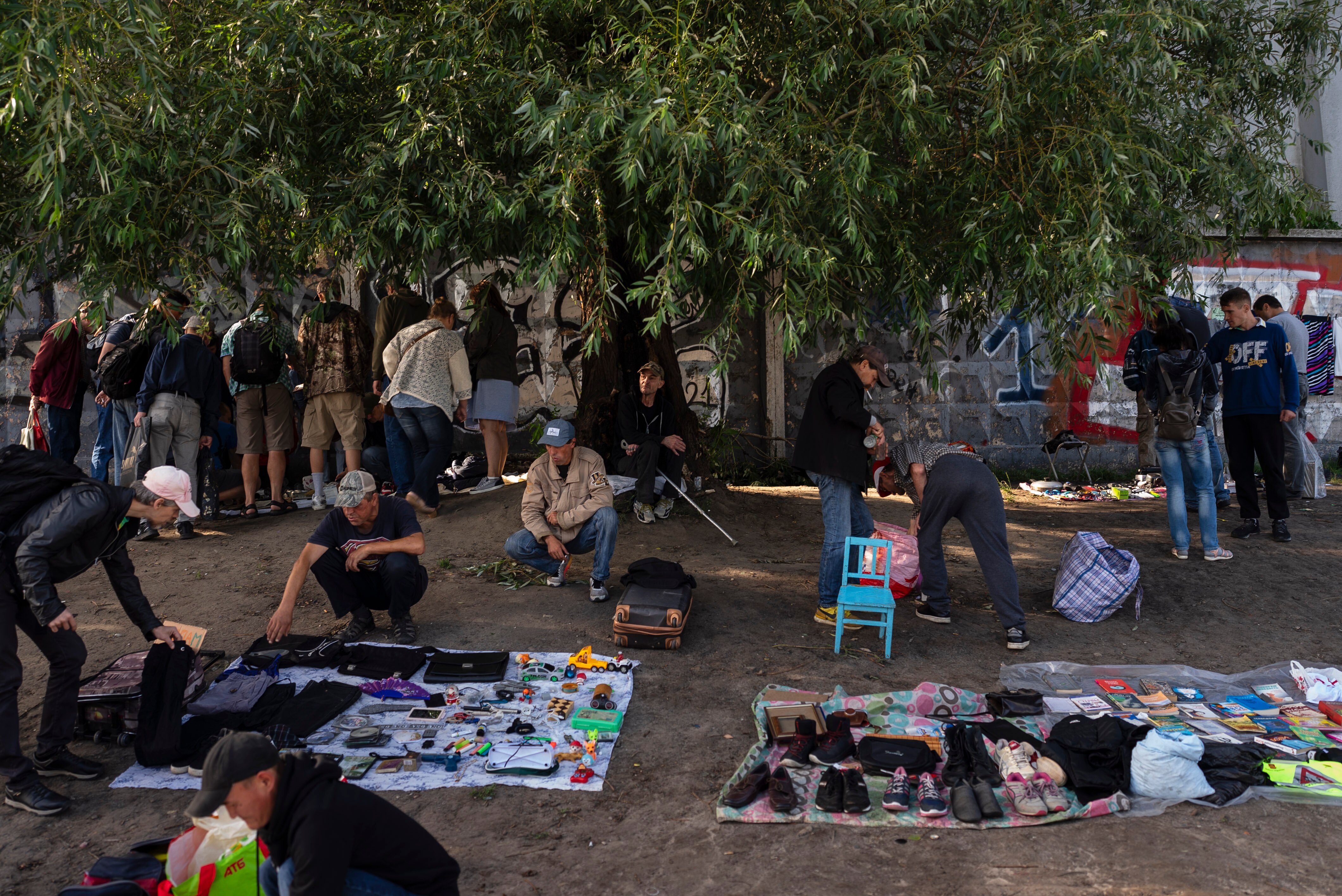 Flea market in Kyiv brings hundreds of people together every weekend ...
