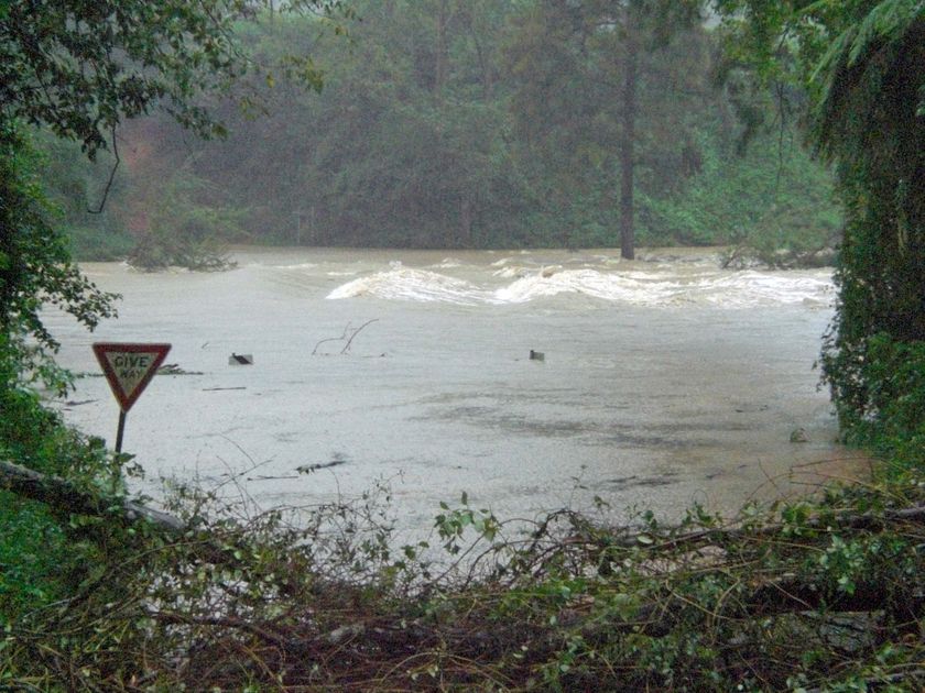 Residents still stranded in NSW floods - ABC News