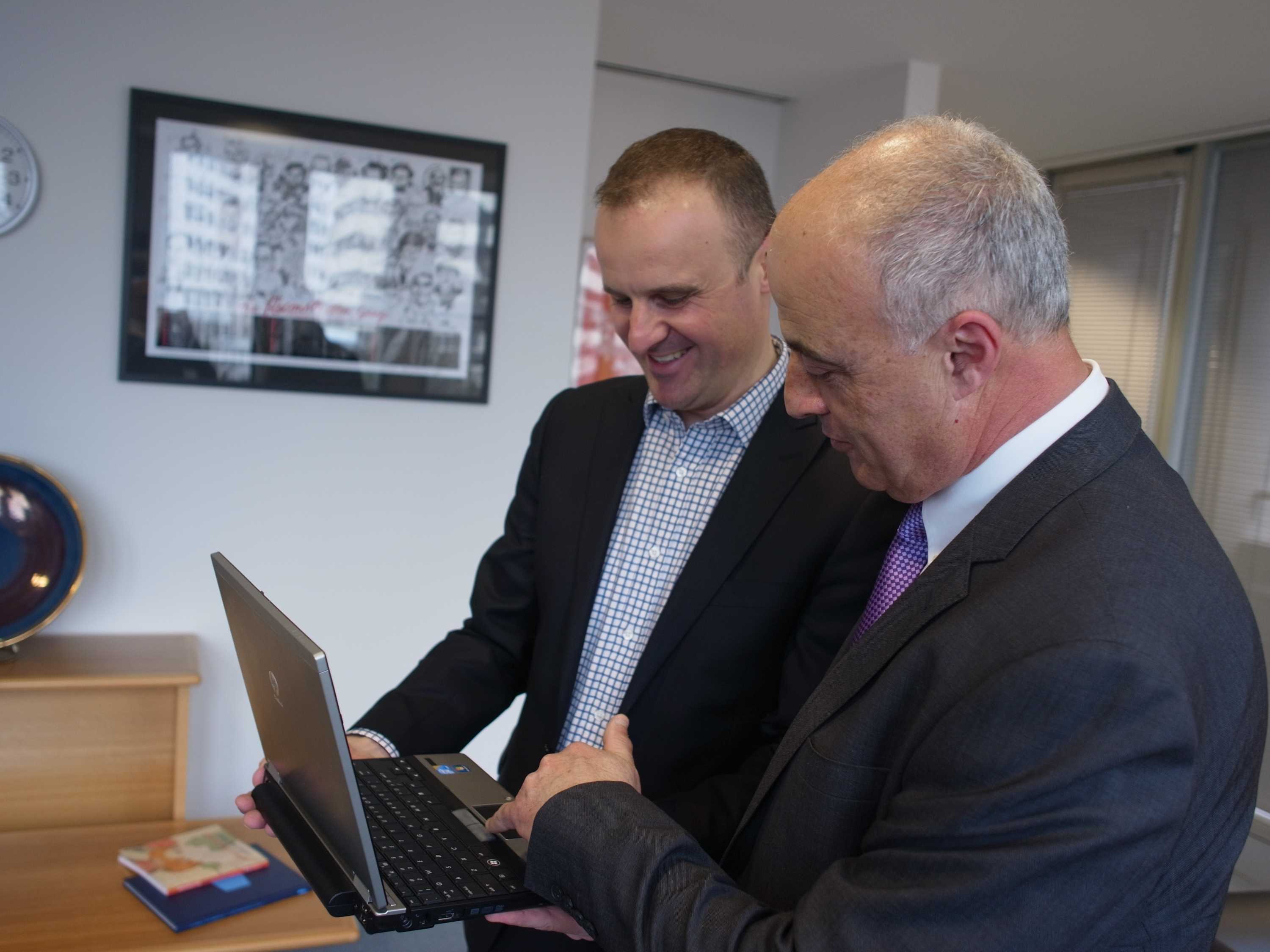 Recycling program for old ACT Government computers saves $3m - ABC News