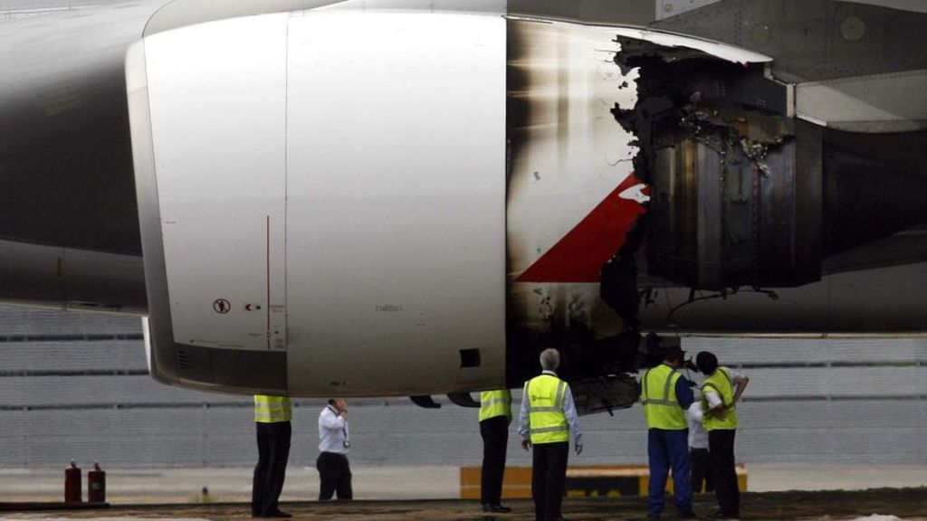 QF32: Retracing the story of the Qantas A380 mid-air explosion - ABC News