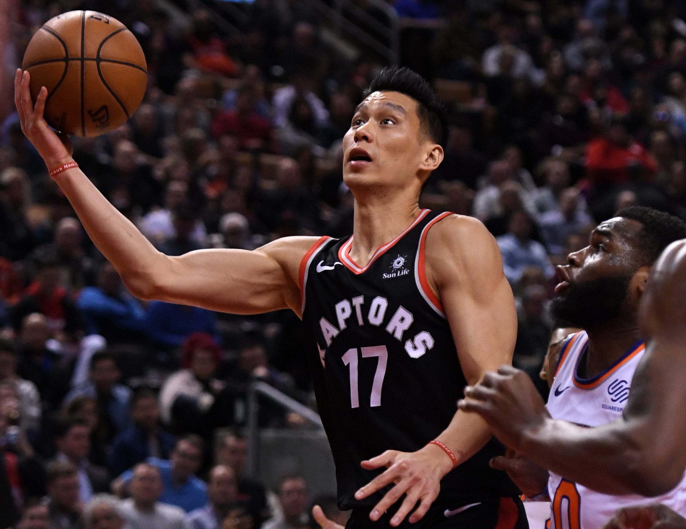 China fines former NBA star Jeremy Lin over quarantine facility ...