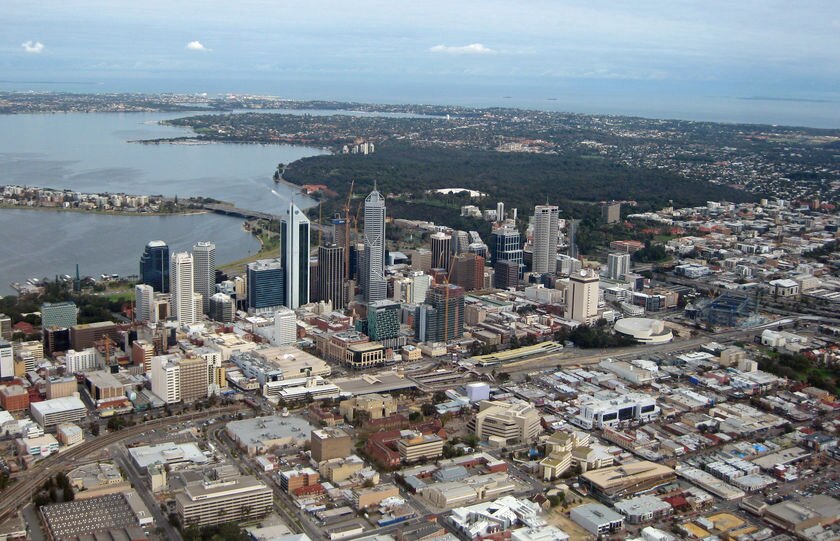 Perth set for new heatwave record - ABC News