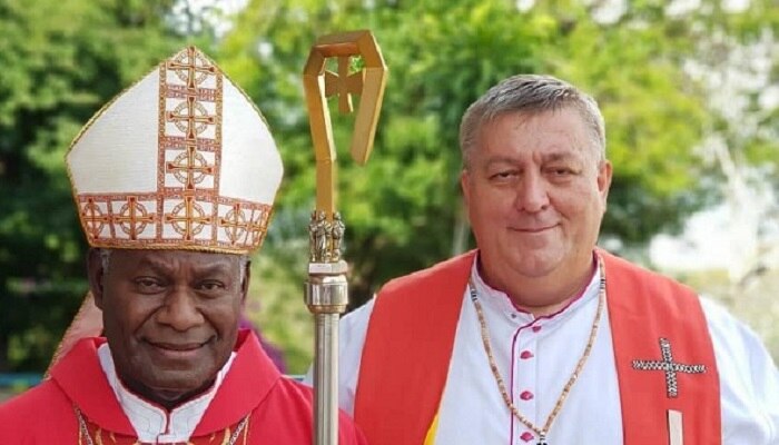 Cardinal Sir John Ribat bungim PNG Katolik komuniti long Sydney - ABC ...