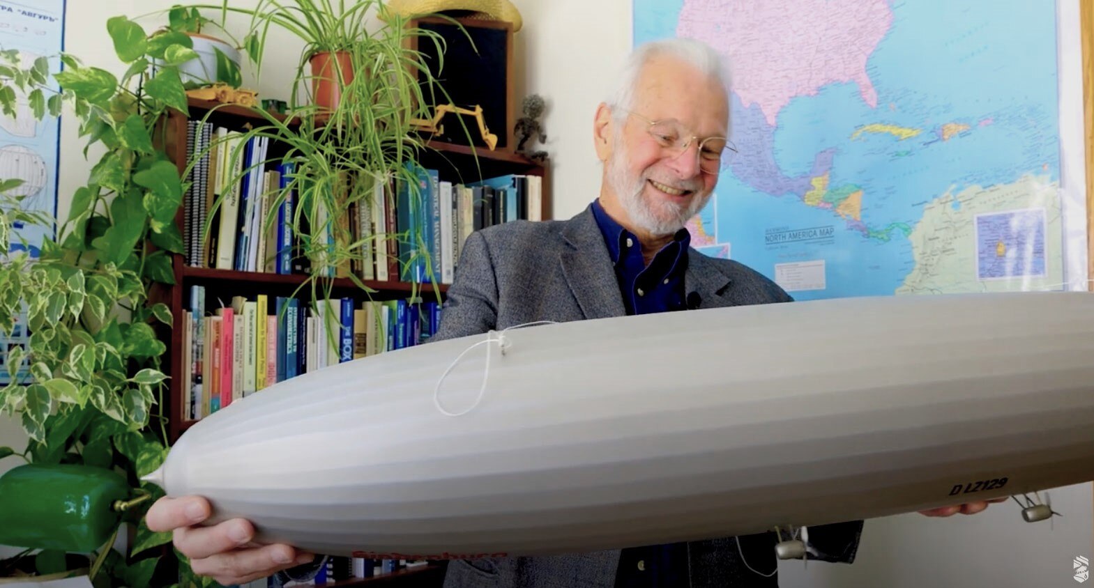 What are cargo airships and how would they move freight in the outback ...