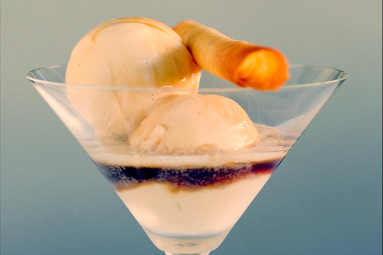 Vanilla ice cream with Pedro Ximenez sherry - ABC Everyday