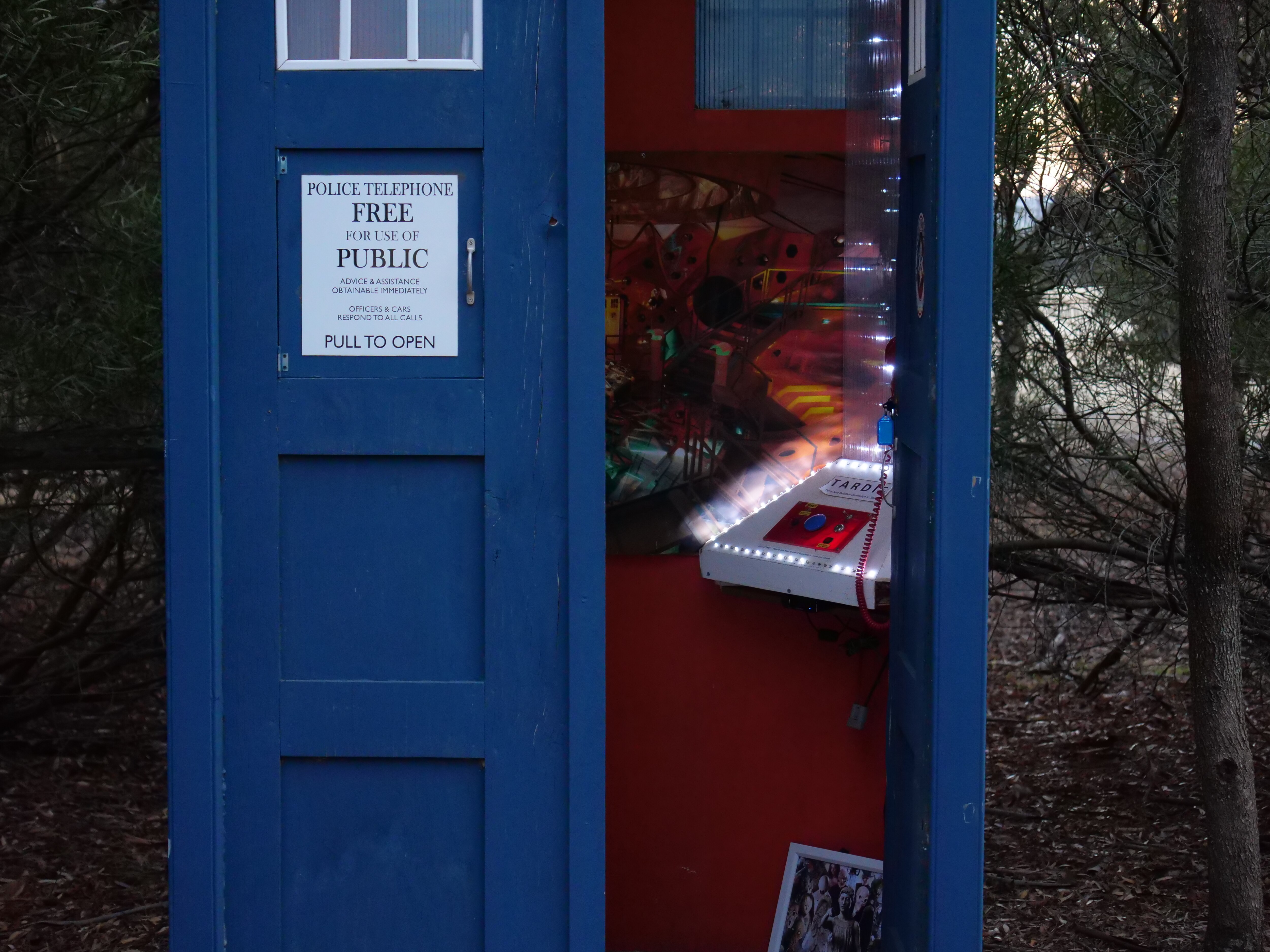 Meet the man who built a life-size TARDIS for his Doctor Who-loving ...