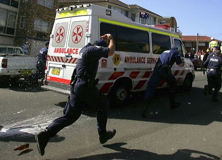 Seven arrests made over Cronulla riot - ABC News