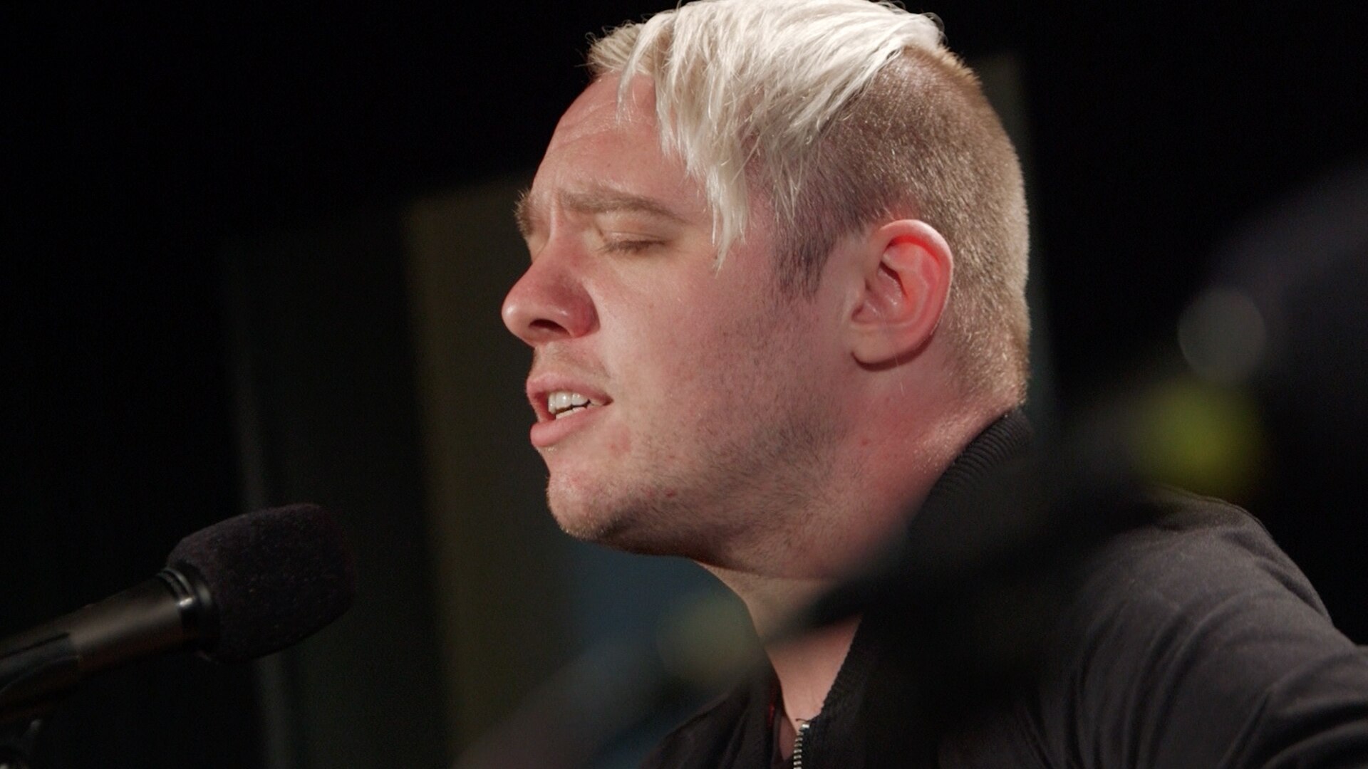 Everything Everything covers Robyn 'With Every Heartbeat' for Like A ...