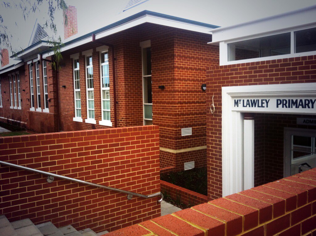 Rebuilt Mt Lawley Primary School in Perth reopens after 2012 fire - ABC ...