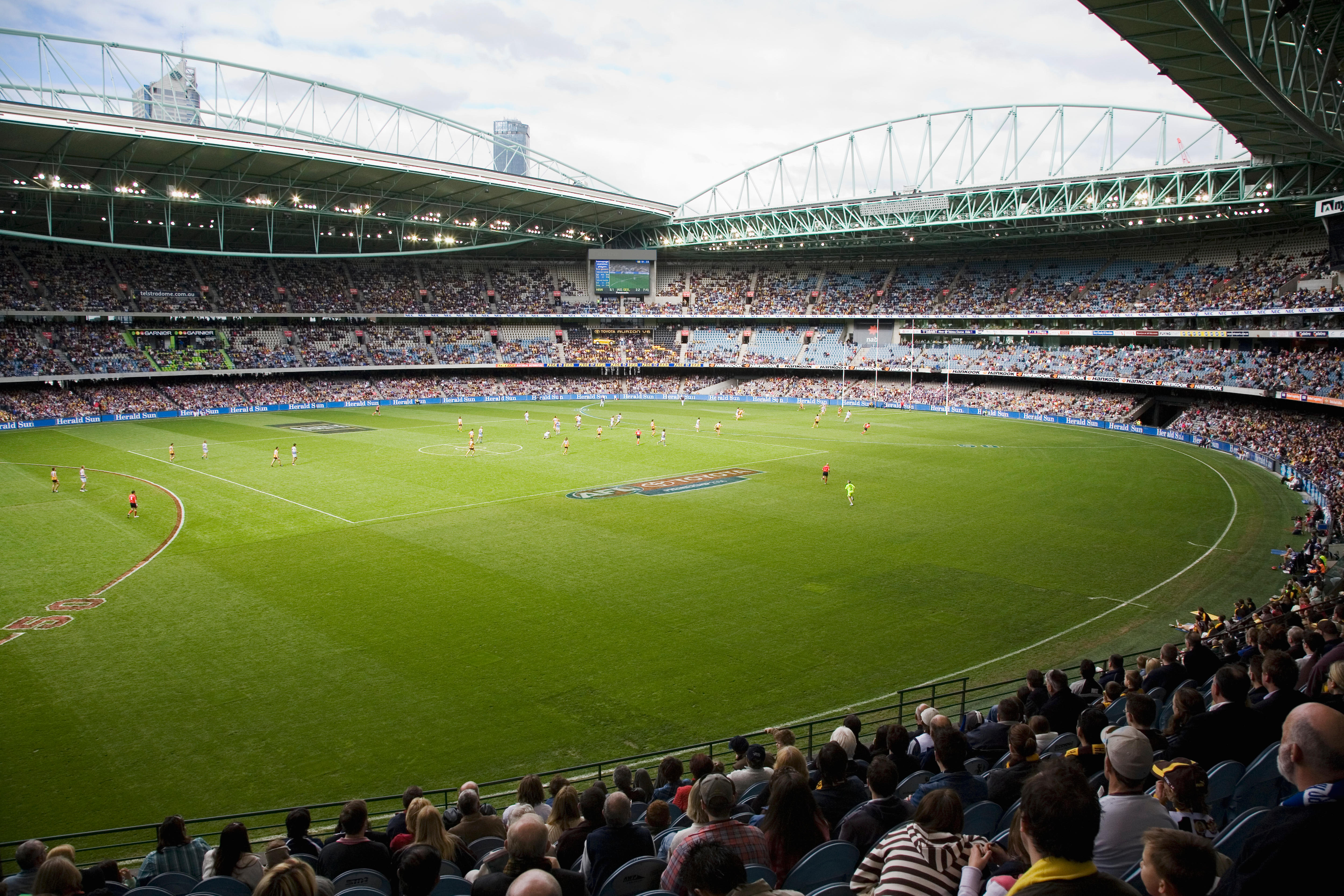 Should punters be paying for Saturday footy? - ABC listen