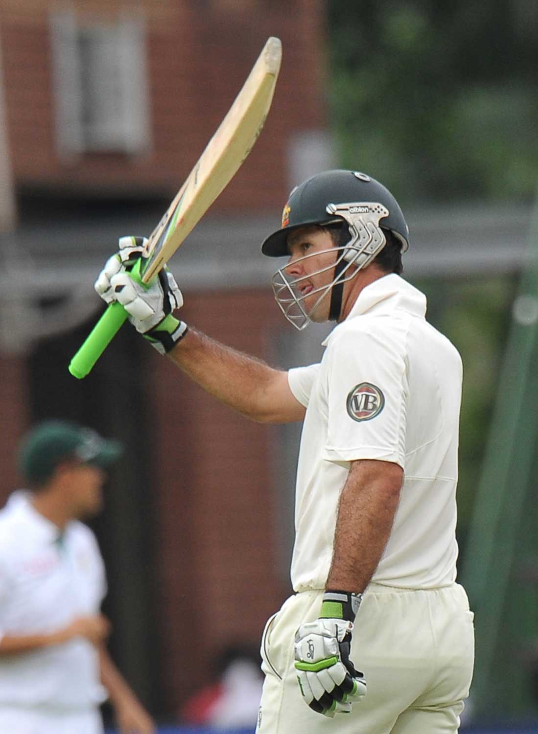 Irrepressible Ponting keeps Australia alive - ABC News
