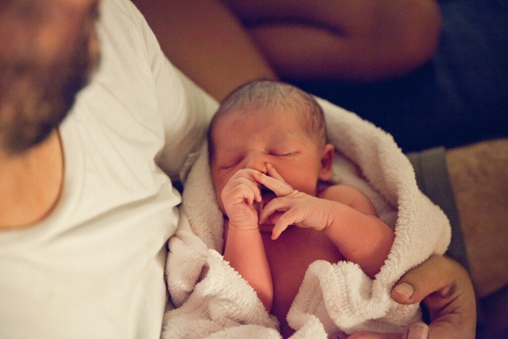 Market-goers help deliver baby at Brisbane's Boundary Street Markets in ...