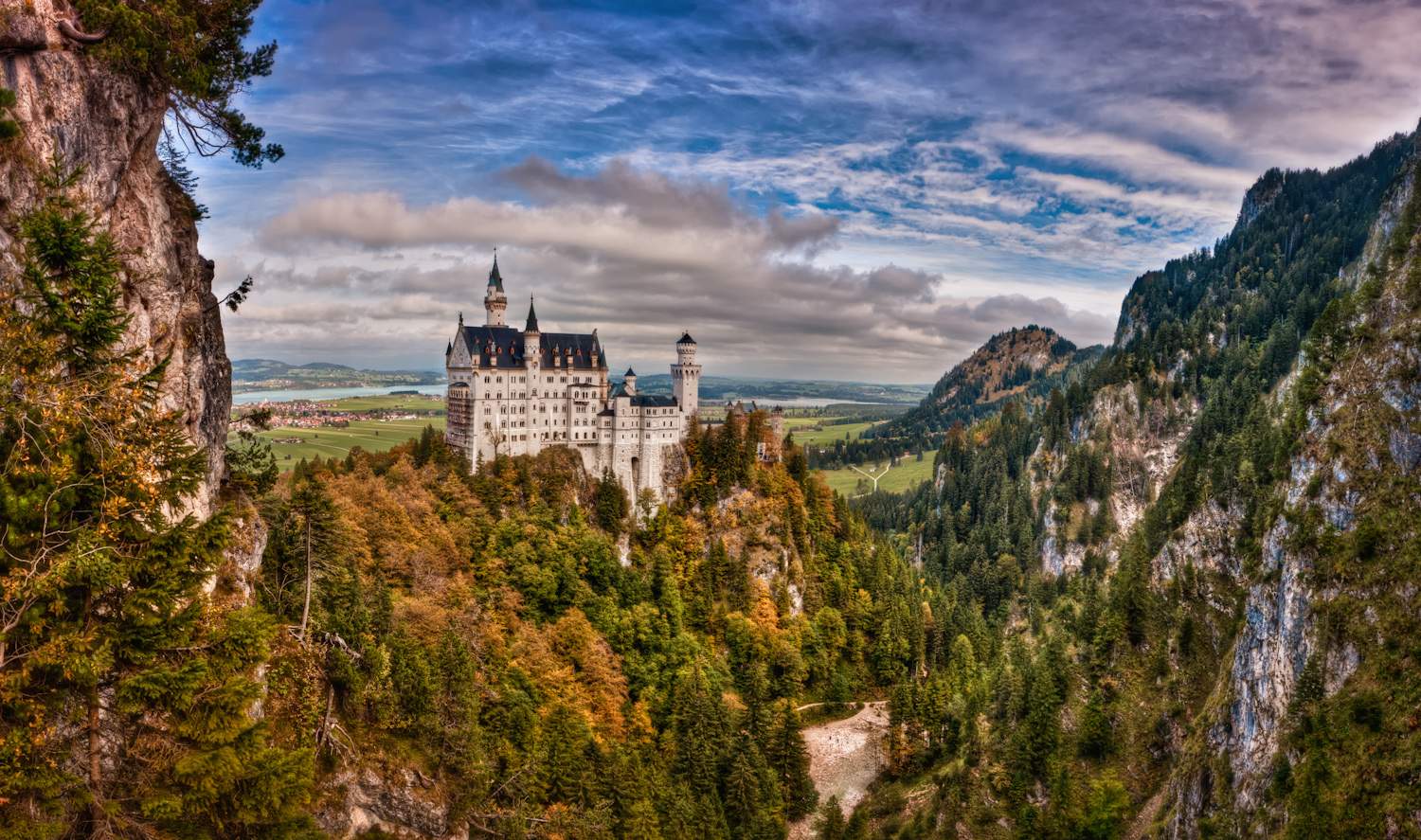 Iconic buildings: Neuschwanstein, Bavaria - ABC listen