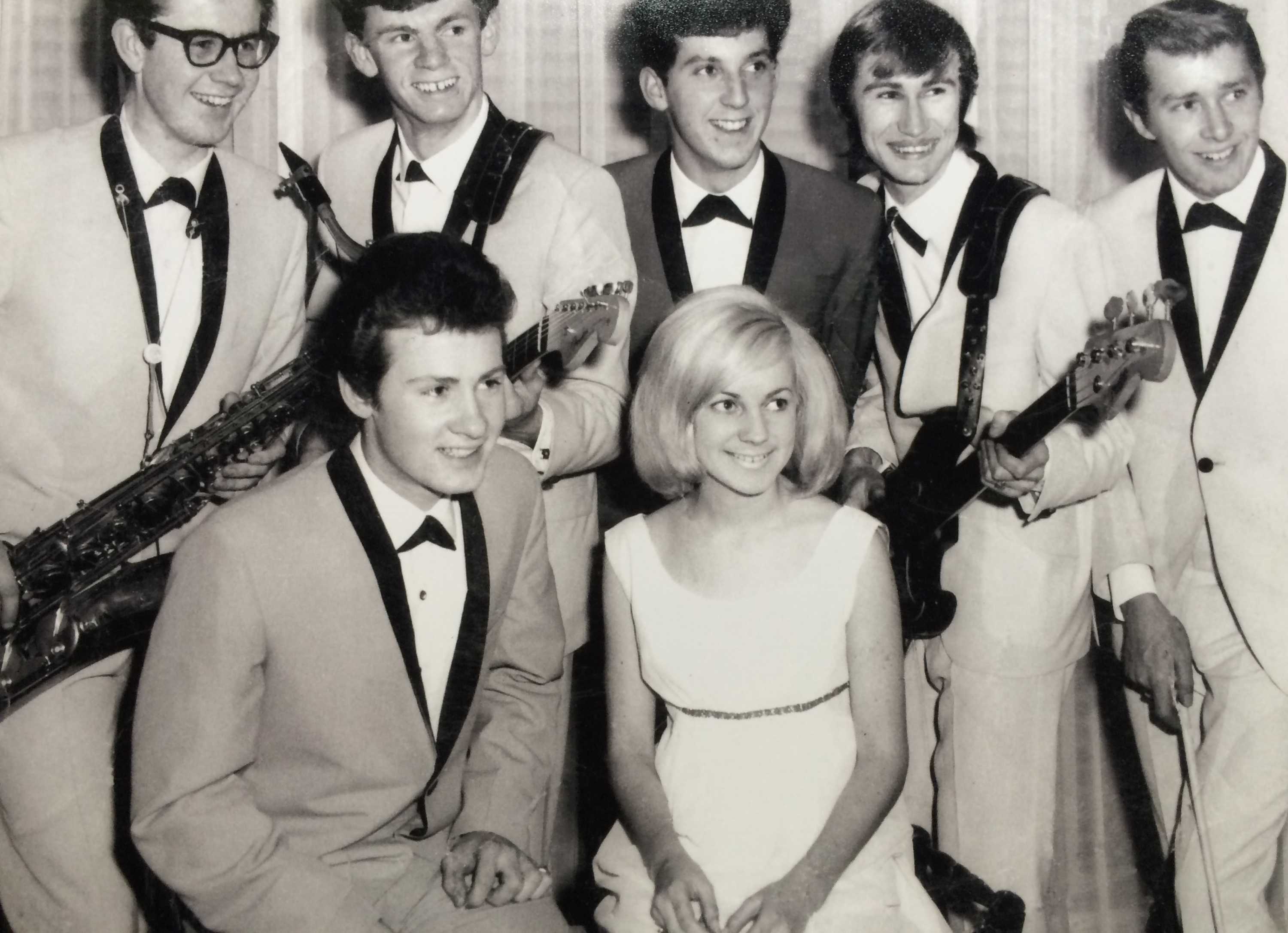 Anzac Day: South Australian performers and singers recall their wartime ...