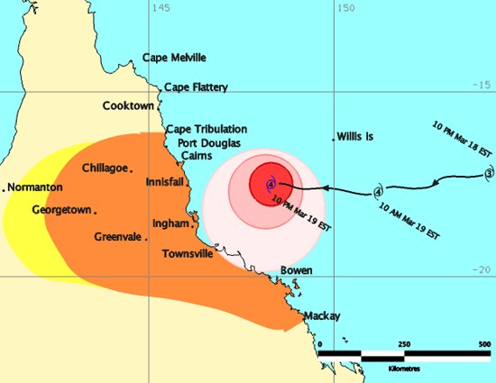 Severe cyclone continues march towards far north Qld coast - ABC News