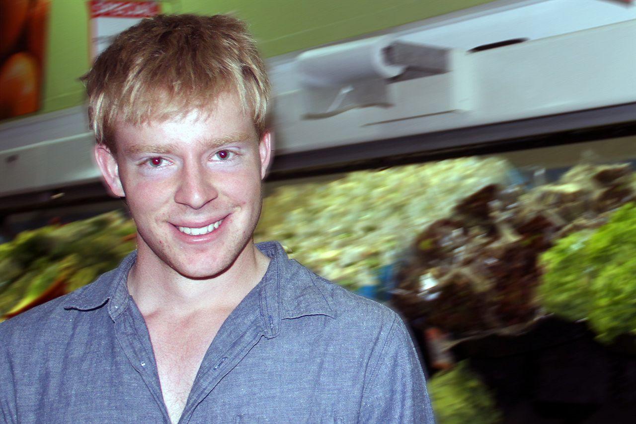 Friendships between strangers can still arise in country towns - ABC ...