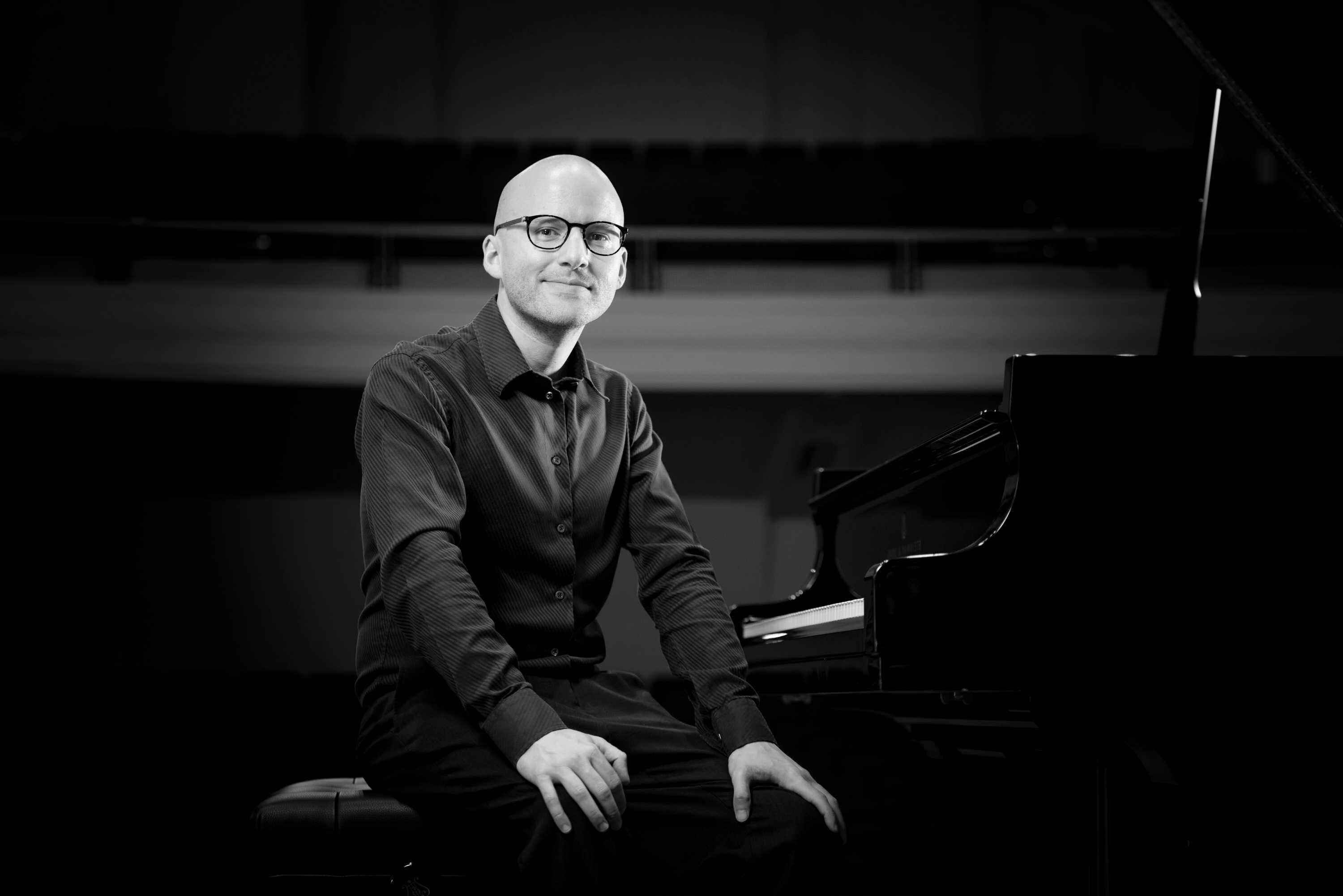 MSO: Drama in the Town Hall - ABC listen