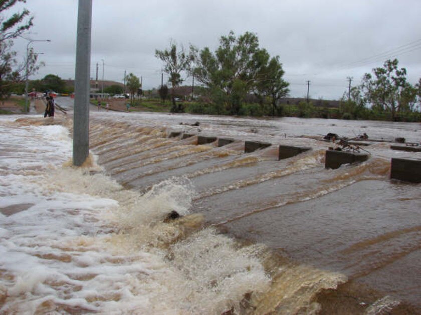 Rivers still rising in flooded north-west Qld - ABC News