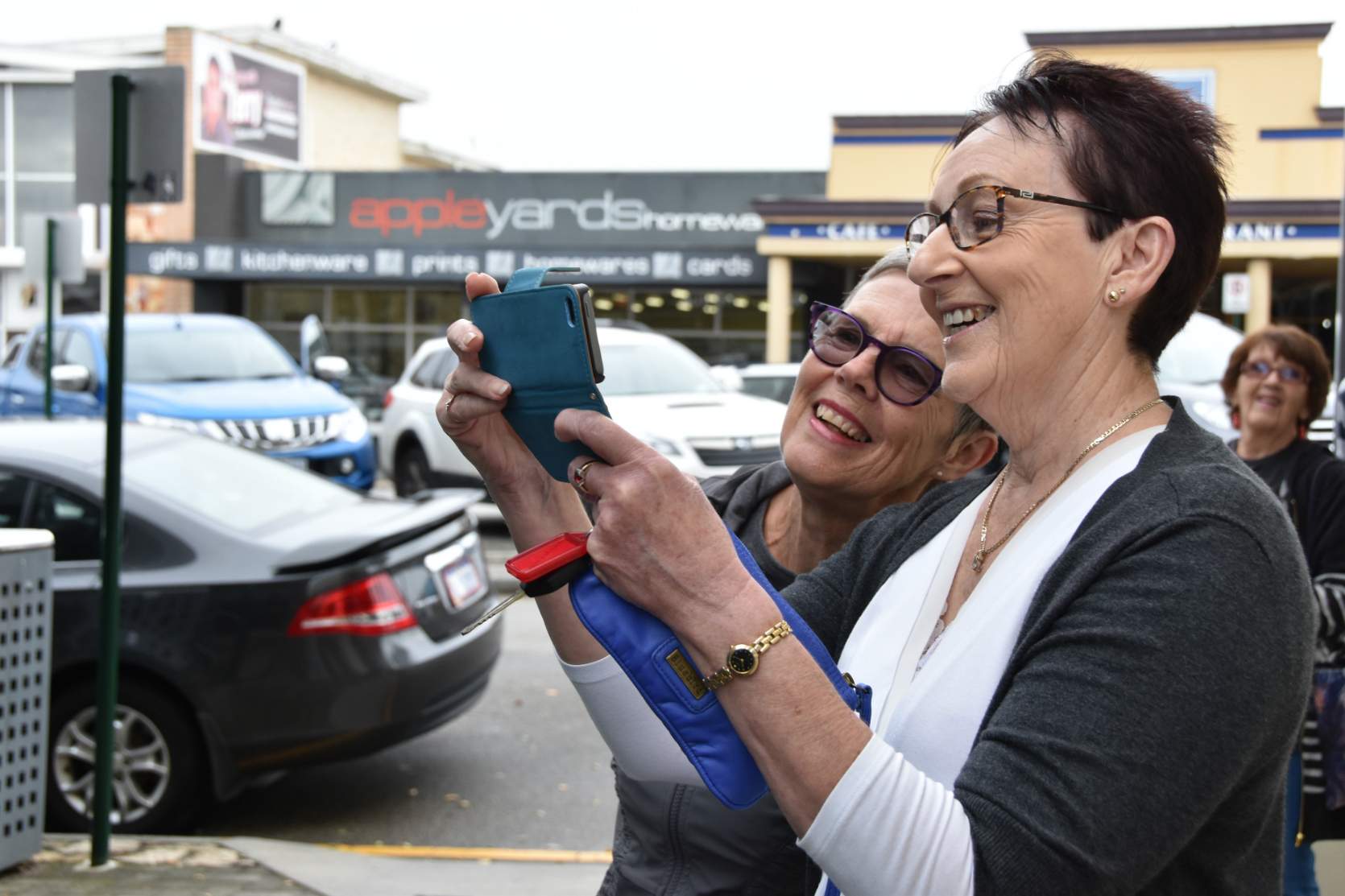 Albany urban art project adds dash of colour to Great Southern city's ...