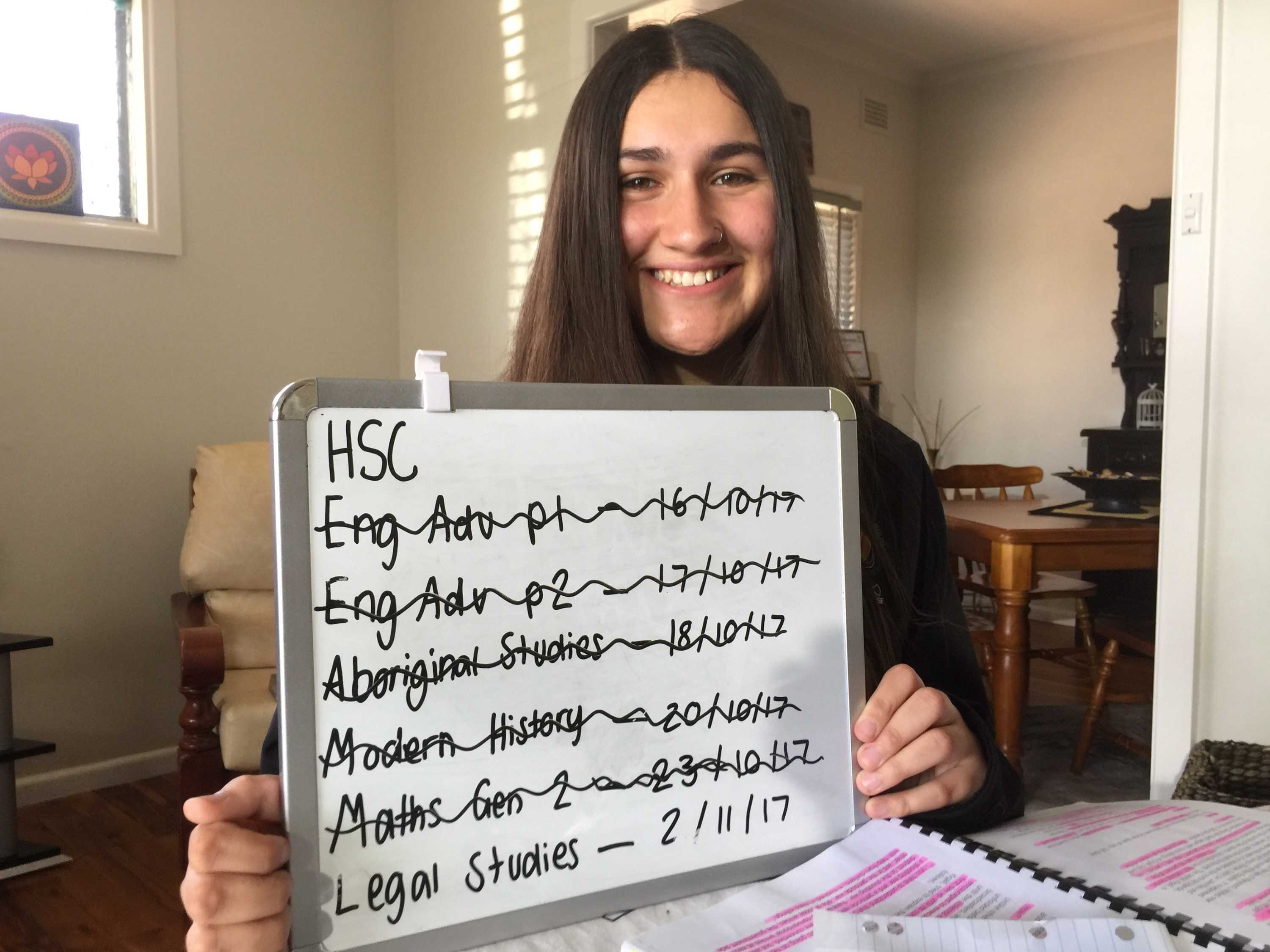 Indigenous students finish Year 12 in record numbers - ABC News