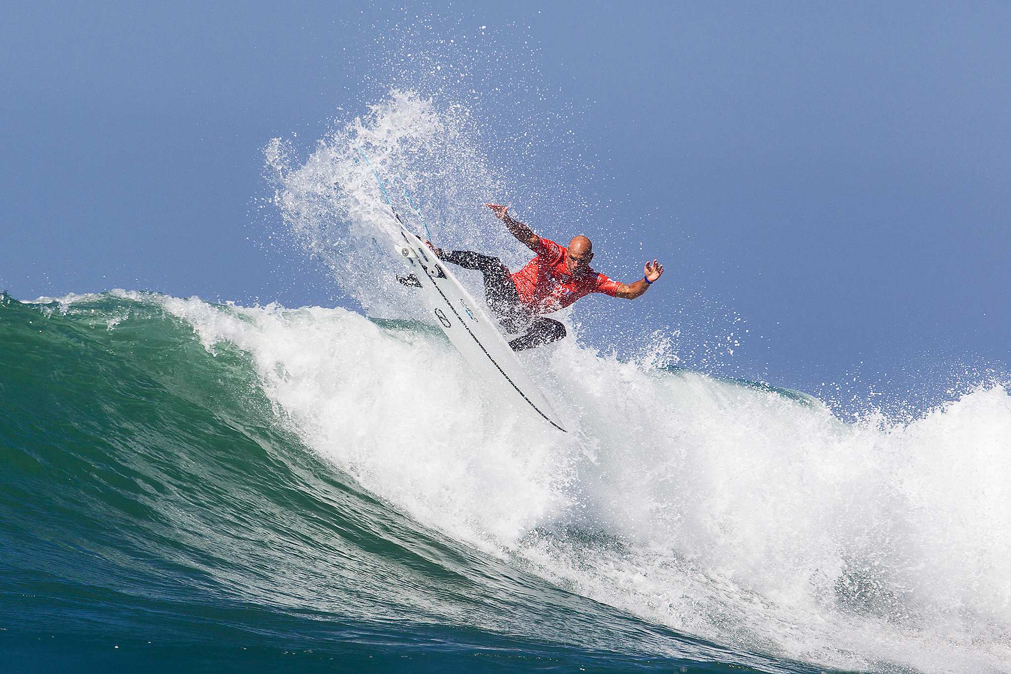 Top seeds tumble as Slater continues run at World Surf League event in ...