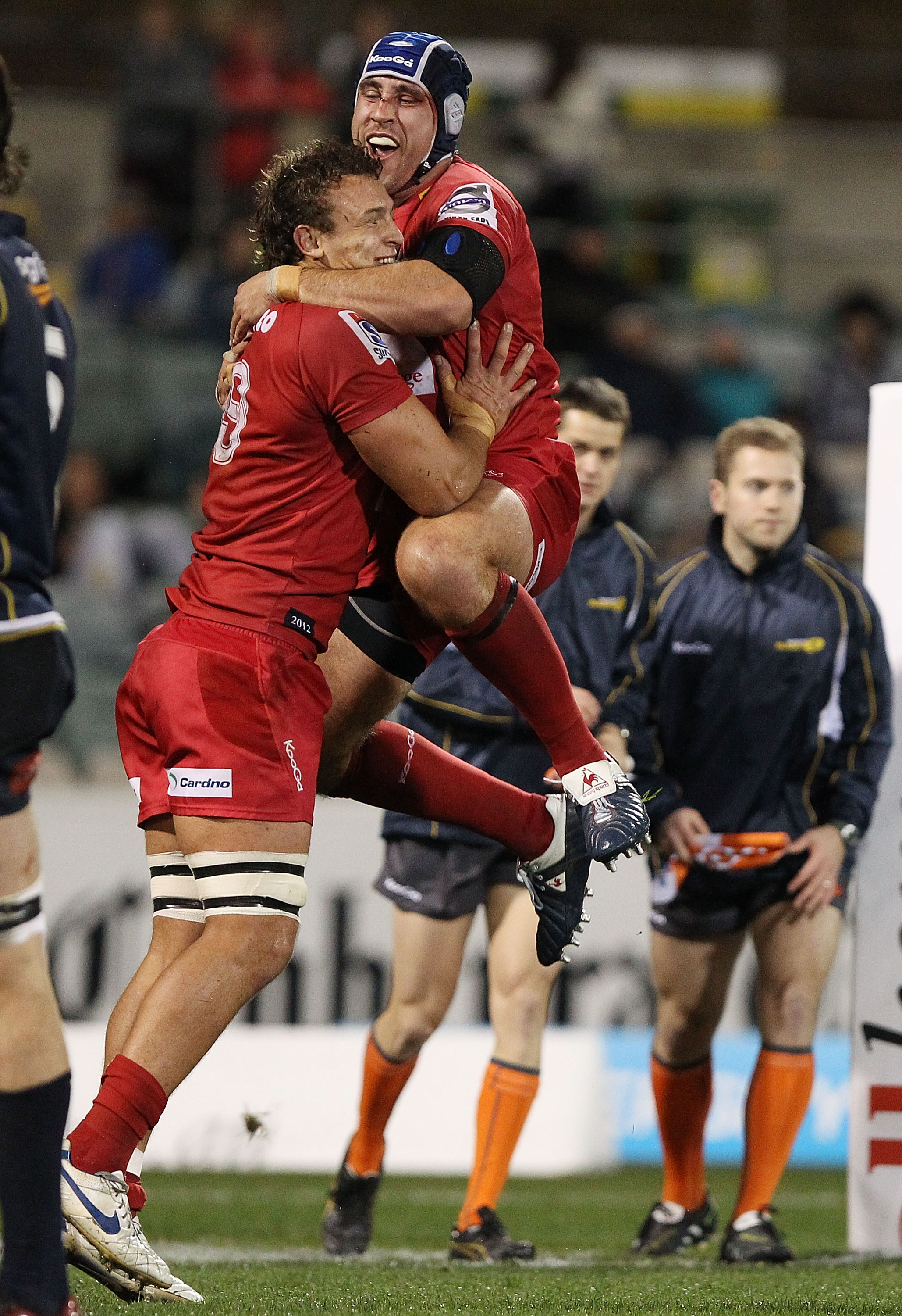 Reds edge out Brumbies in cliffhanger - ABC News