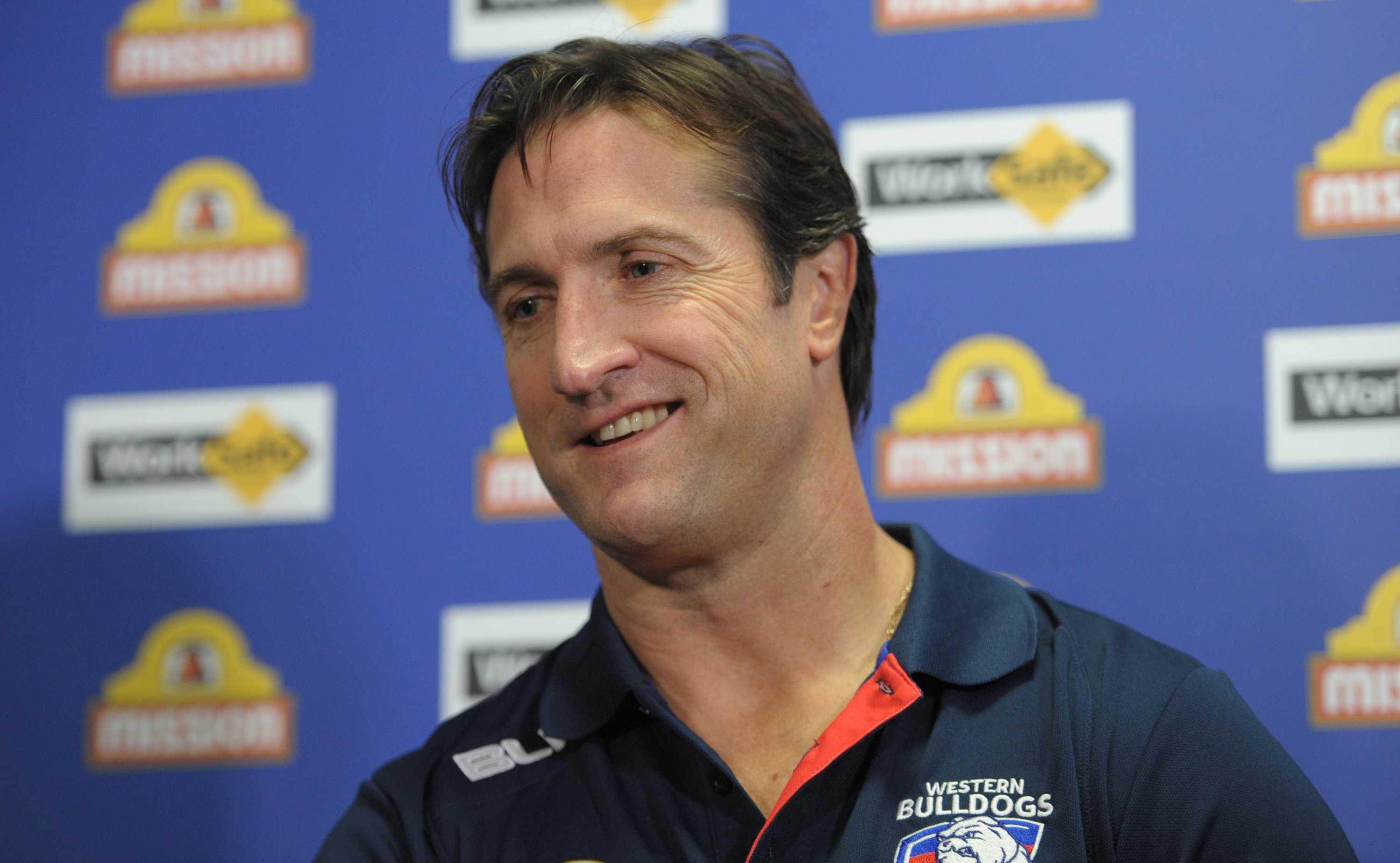 Western Bulldogs coach Luke Beveridge wins AFLCA coach of the year ...
