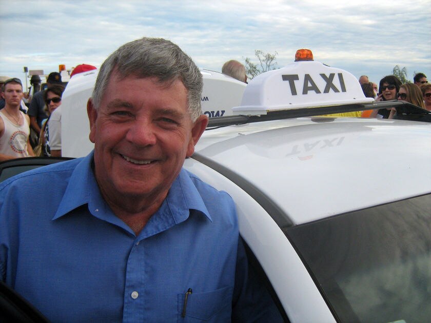 Cabbie ends Extraordinary 14,000km taxi ride - ABC News