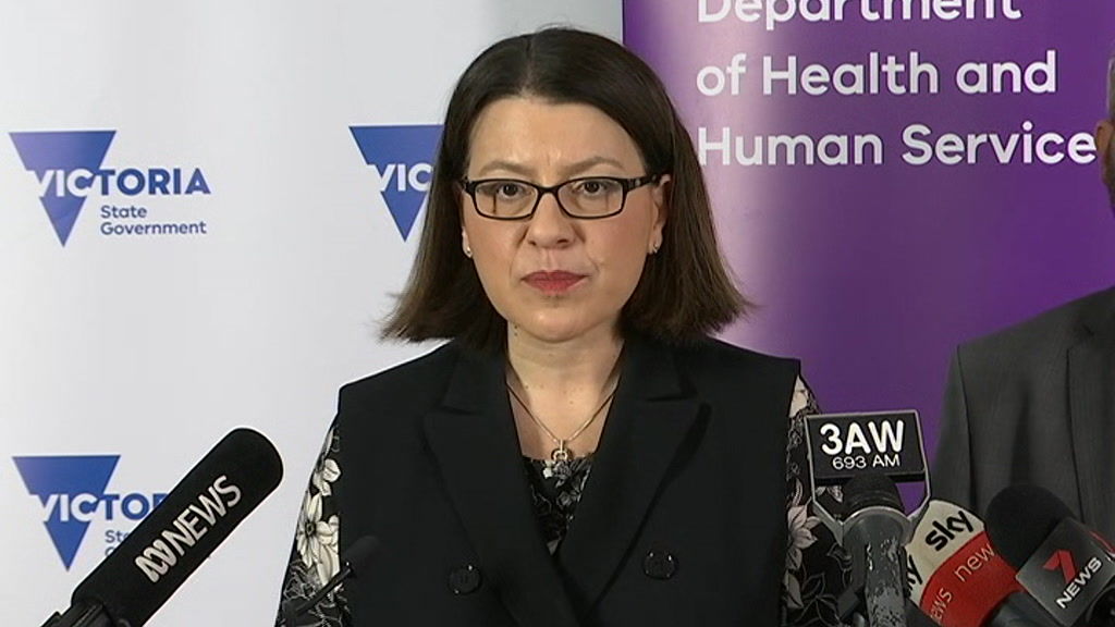 Health Minister refuses to apologise for identifying doctor - ABC News