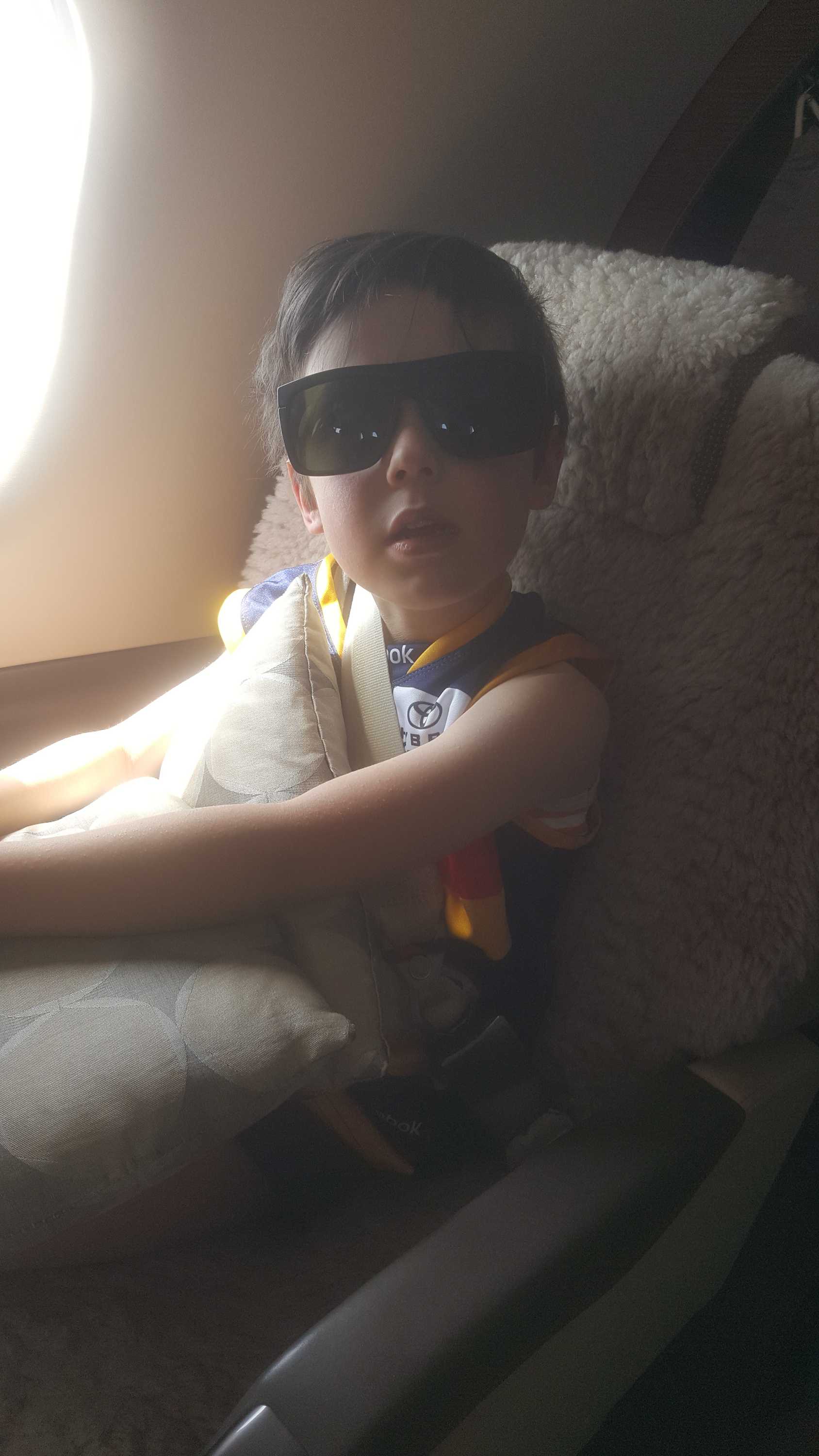 Leeton Aussie Rules team hires private plane to fly new dad to drought ...