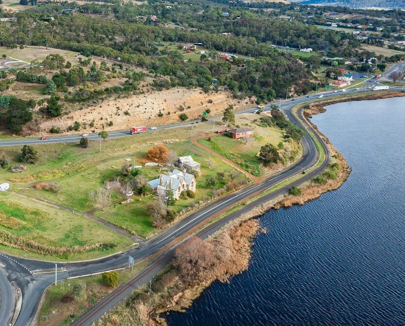 Historic Black Snake Inn near Hobart on market for first time in half a ...