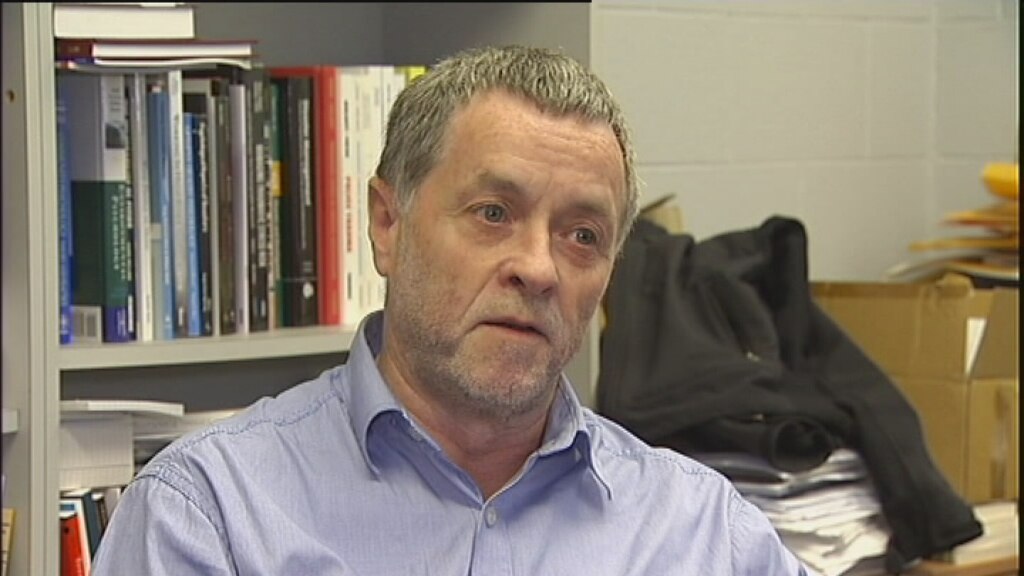 Tasmanian psychology professor urges understanding to fight Ebola - ABC ...