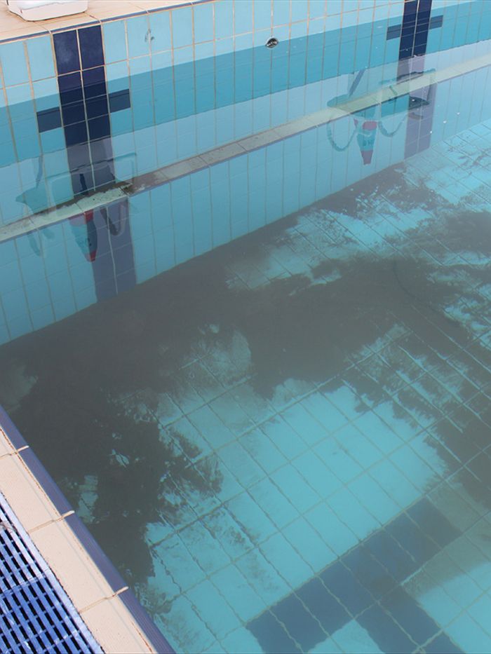 Police investigate pool vandalism - ABC News