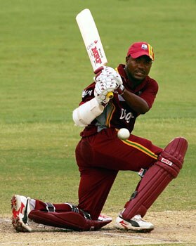 Lara gives Mandela the bat that tormented South Africa - ABC News