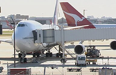 Qantas takeover awaits Govt approval - ABC News