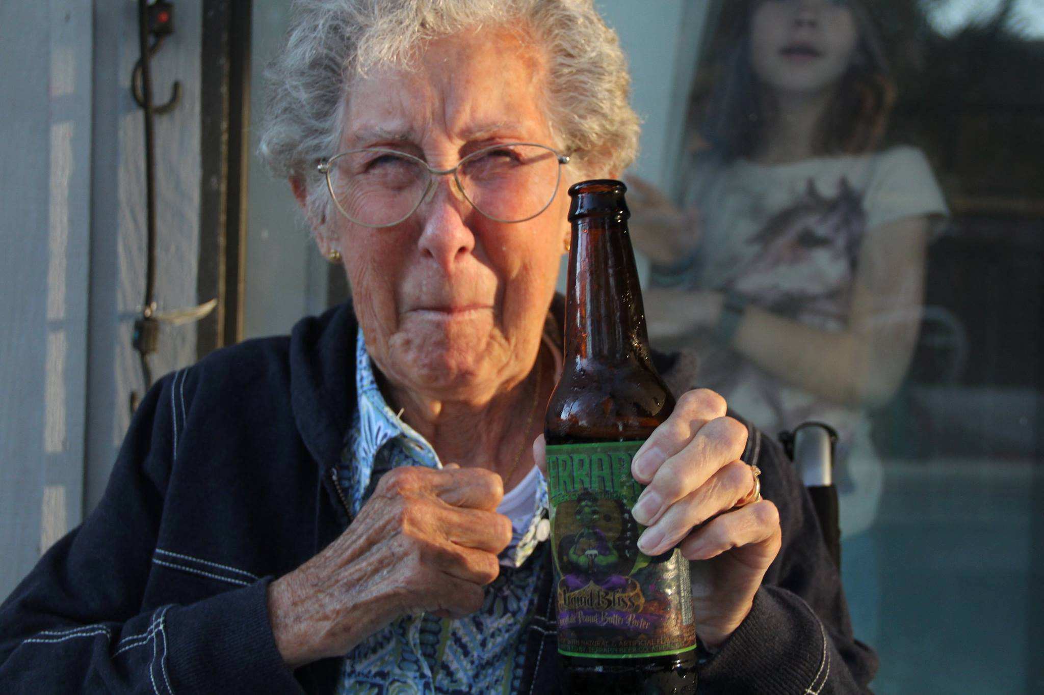 Driving Miss Norma: Terminally ill 90-year-old drinks, dines, dances ...