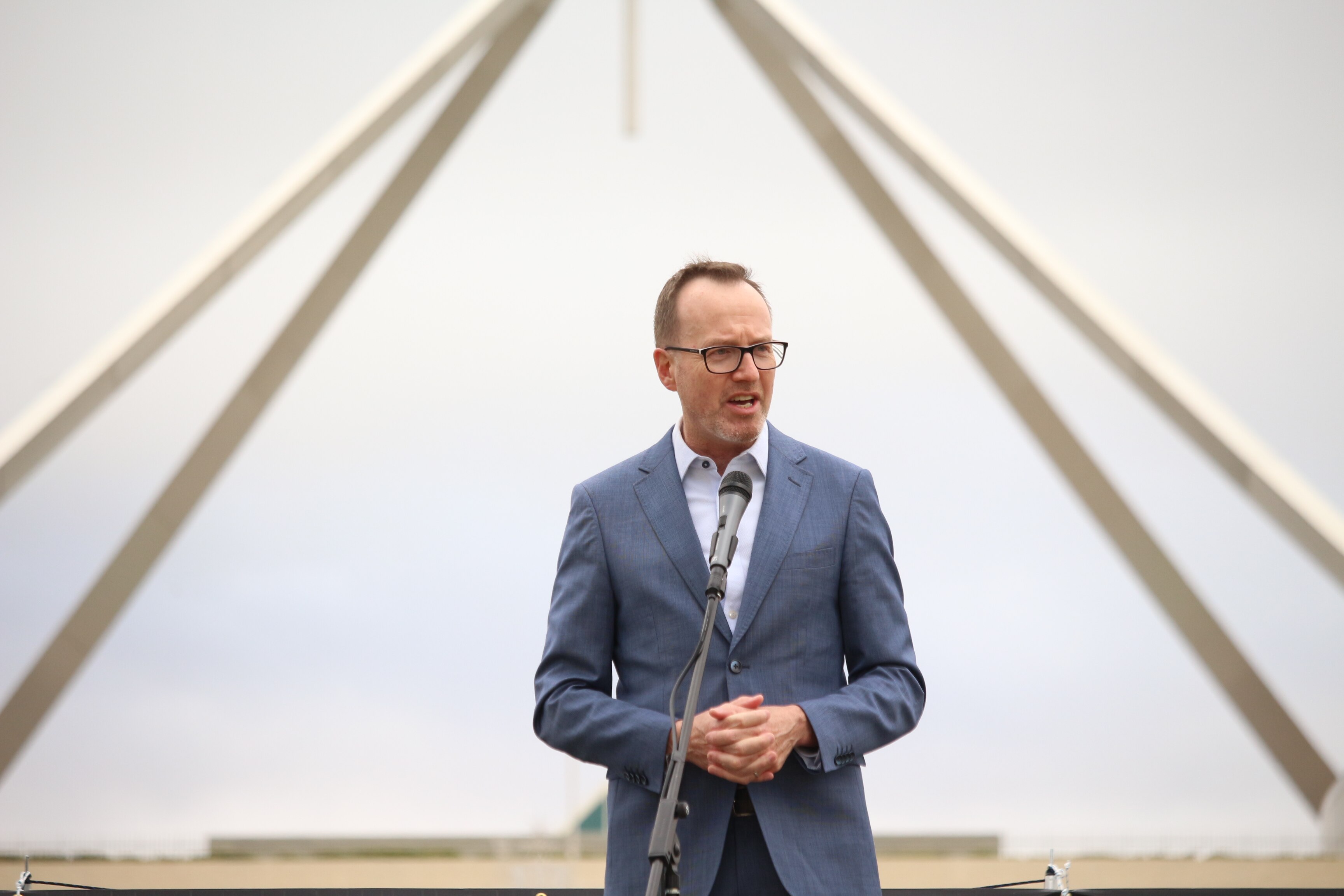 Woolies 'smart' trolleys designed for impulse buying, tech company ...