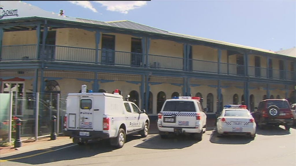 Assault and robbery at hotel - ABC News