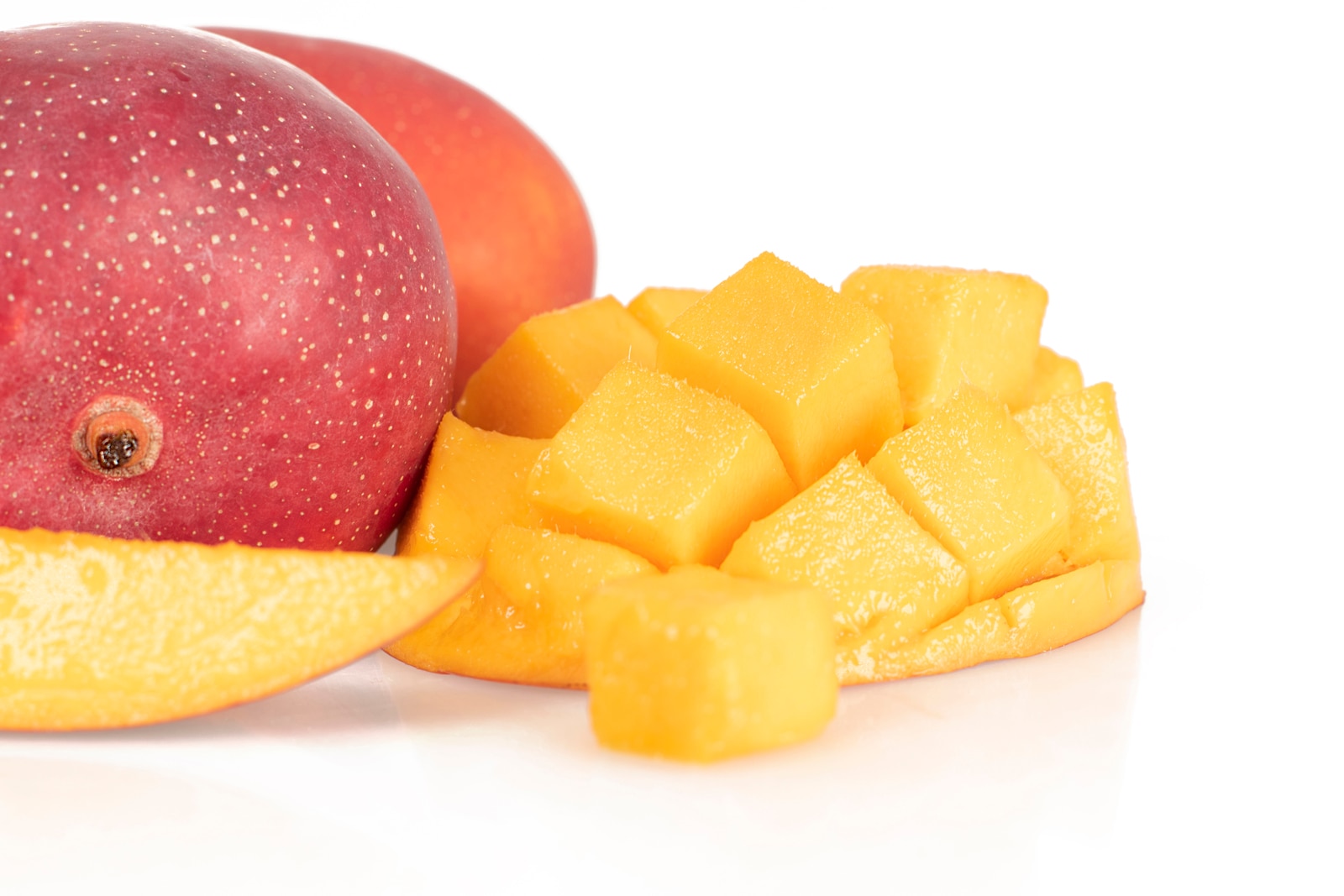 New wave of mango varieties hit Australian supermarket shelves - ABC News