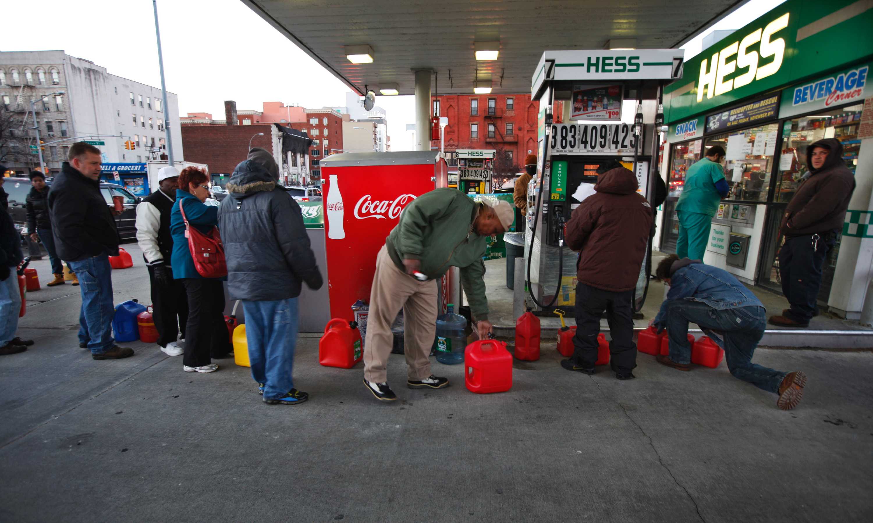Tempers fray as Sandy recovery continues - ABC News