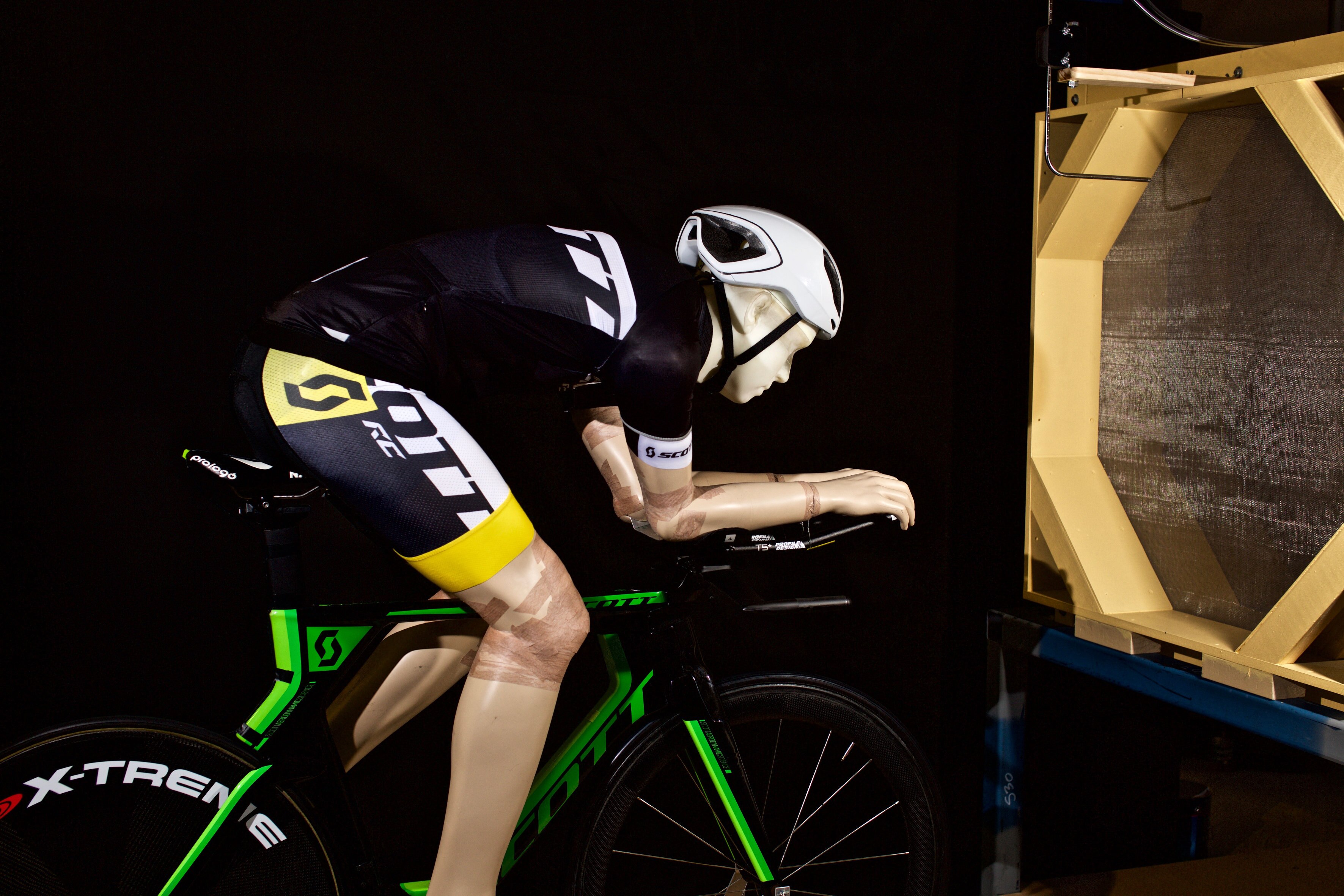 Cycling gear: University of Adelaide researchers design 'world's most ...