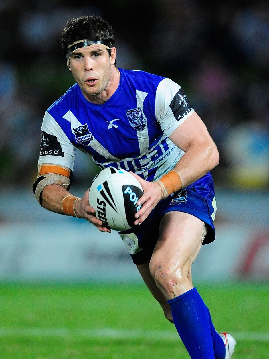 Hasler makes Ennis Bulldogs captain - ABC News