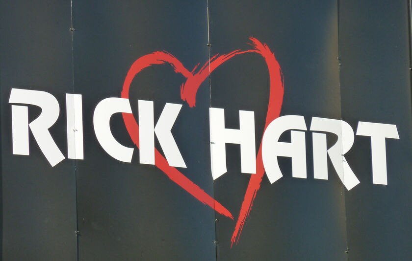 Clive Peeters, Rick Hart stores to close - ABC News