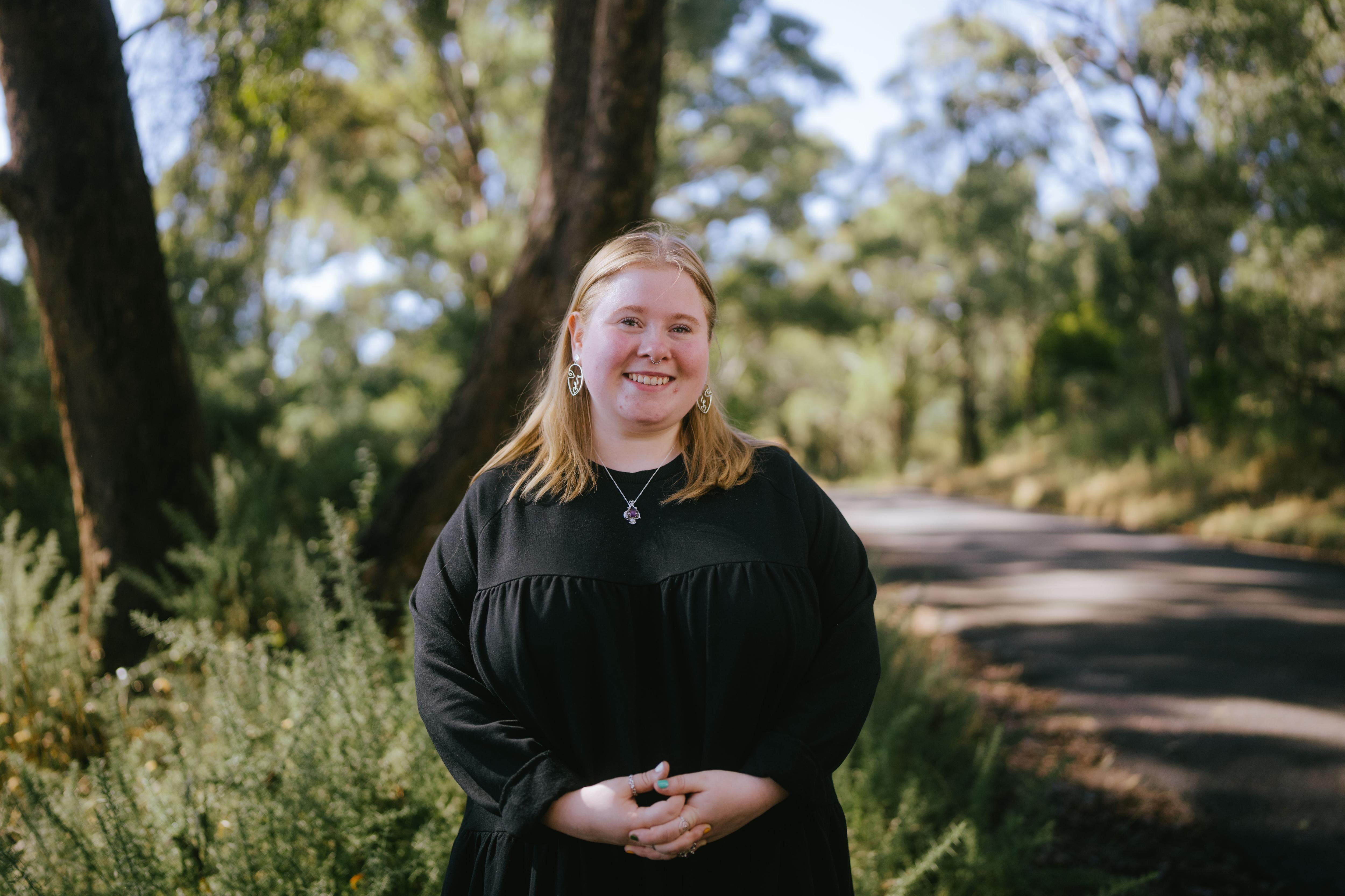 Adelaide teenager leads campaign to lower voting age to 16 - ABC listen