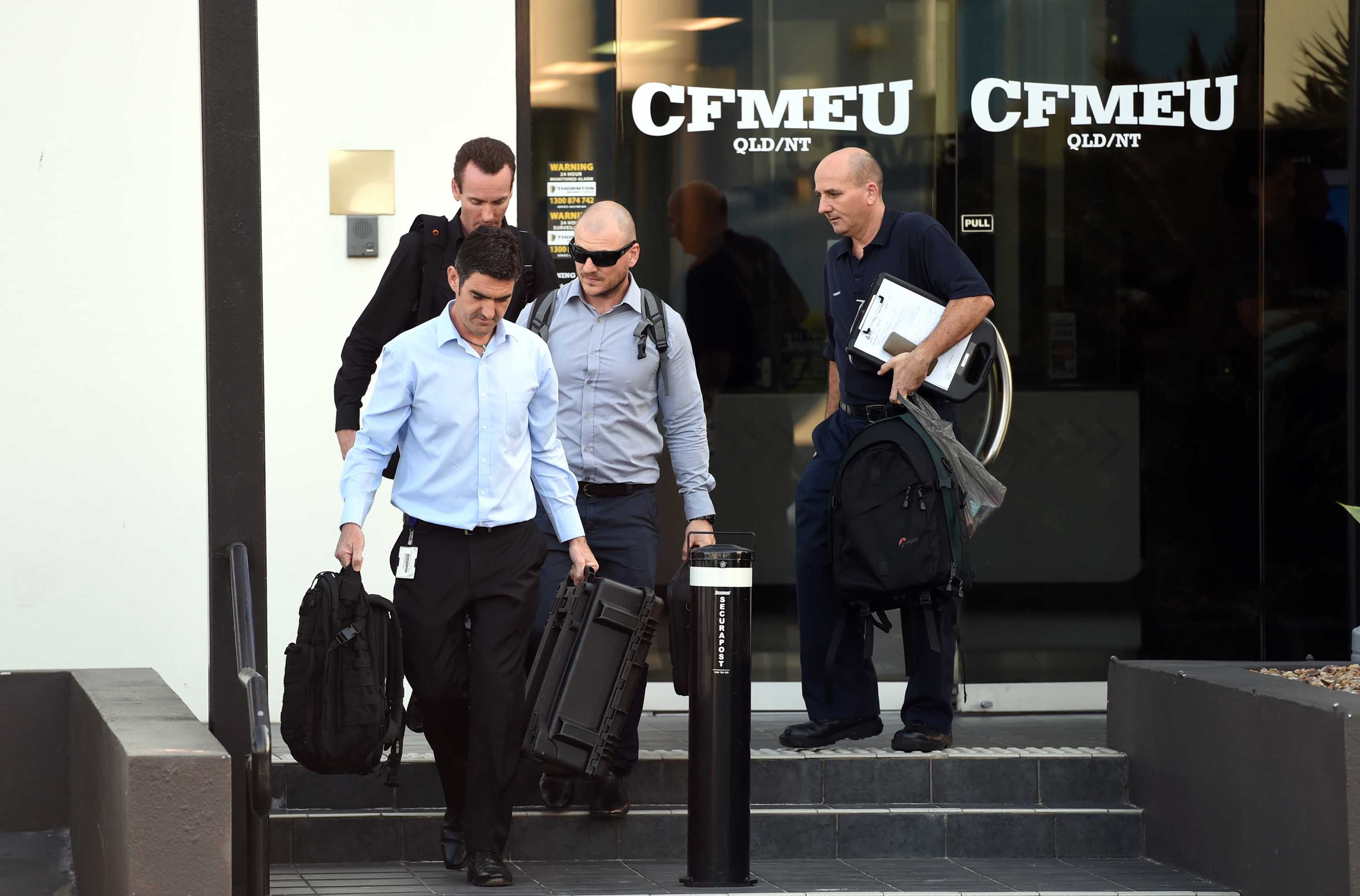 Federal Police raid CFMEU office in Brisbane - ABC News